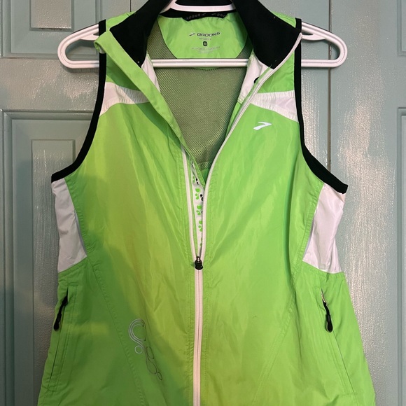 Brooks | Jackets & Coats | Brooks Womens Reflective Vest | Poshmark